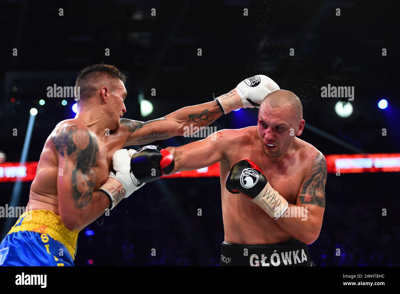 fight for WBO cruiserweight world champion title Stock Photo - Alamy