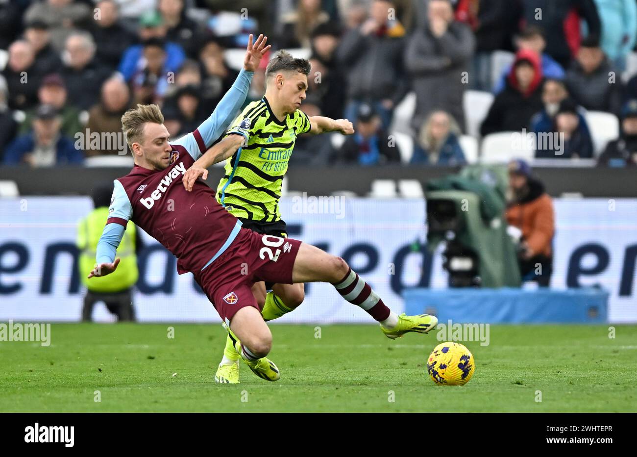 London, UK. 11th Feb, 2024. Jarrod Bowen (West Ham) tackles Leandro ...