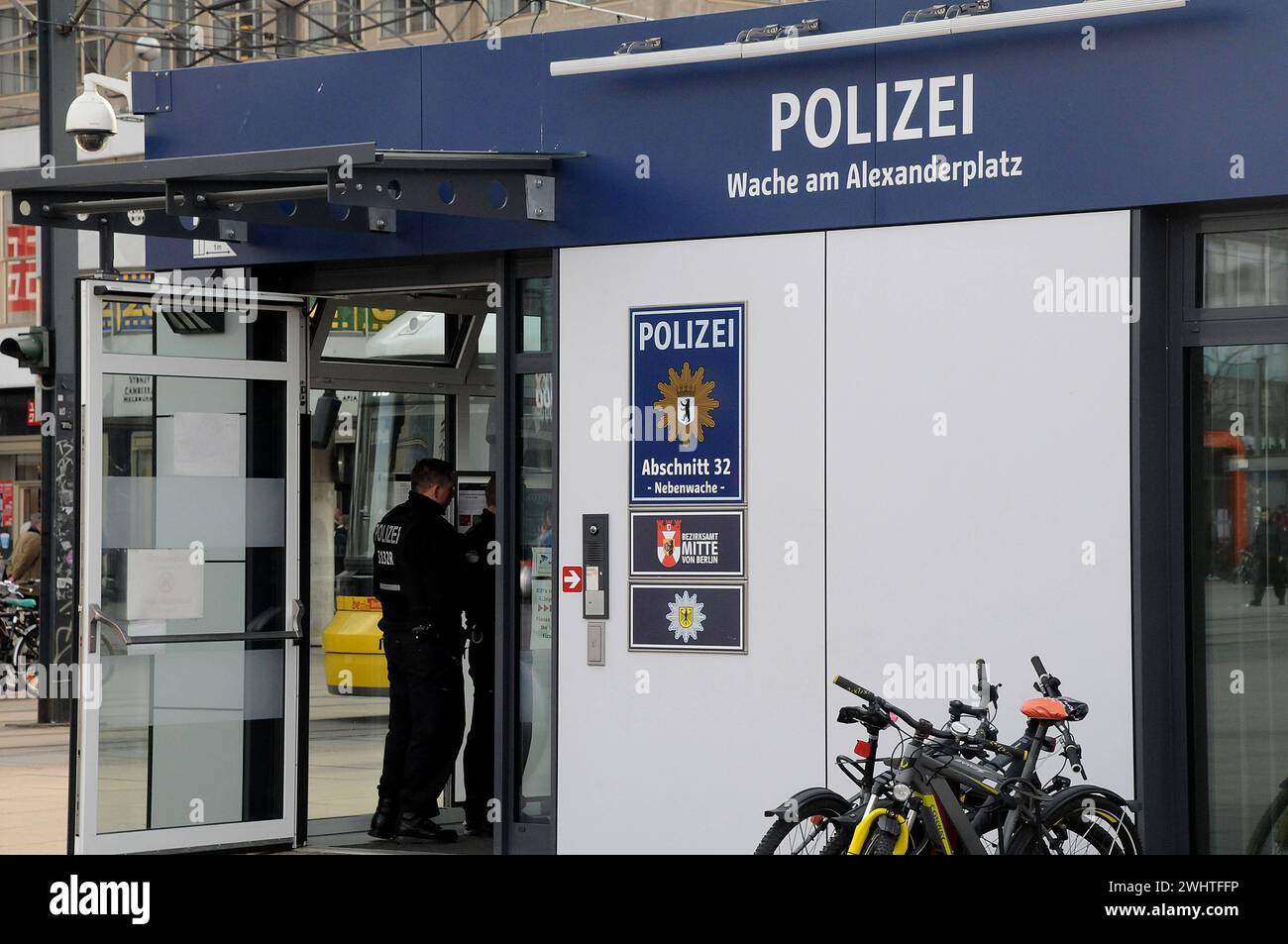 Bundesberlin hi-res stock photography and images - Alamy