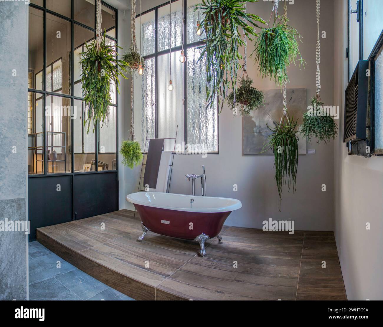 Details white wall light hi-res stock photography and images - Alamy