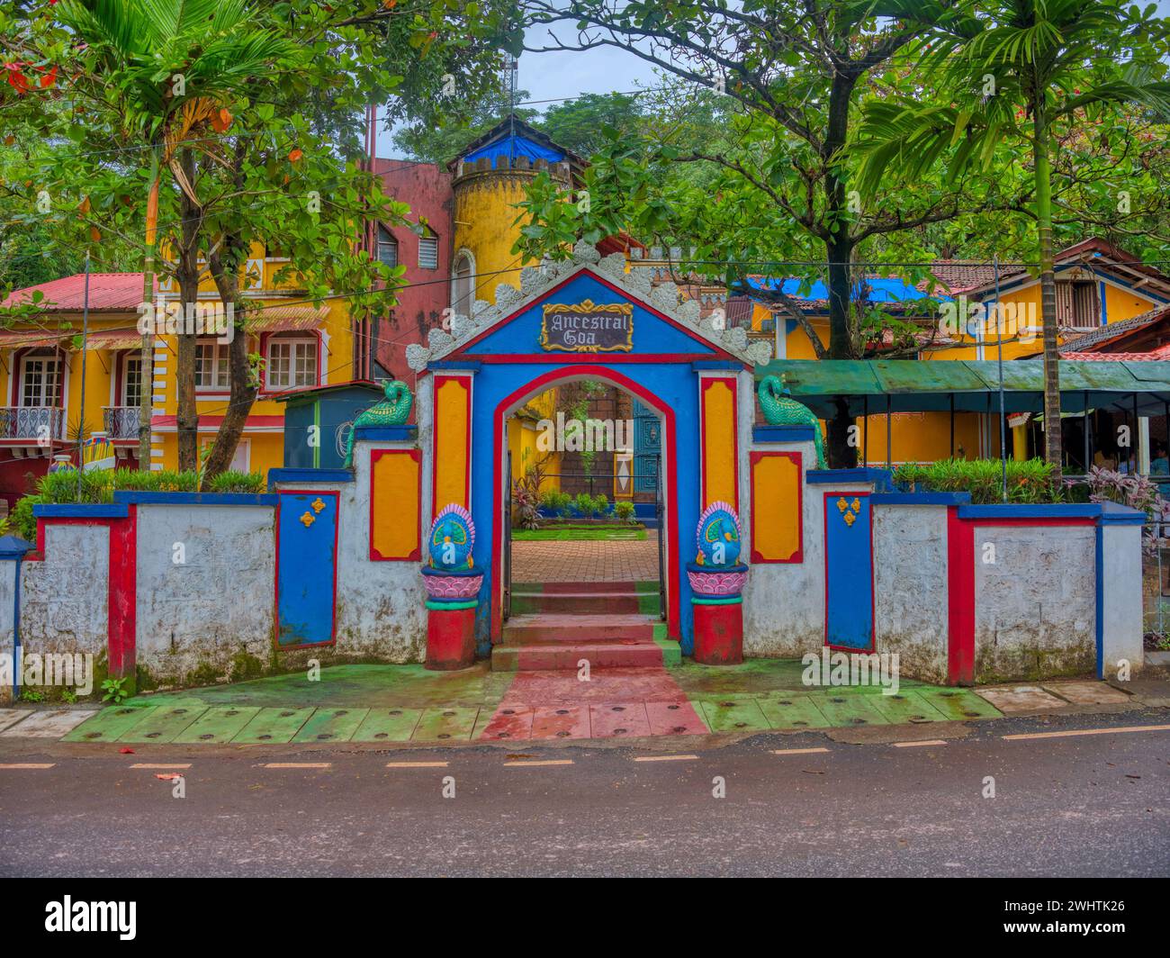 Big foot museum goa hi-res stock photography and images - Alamy