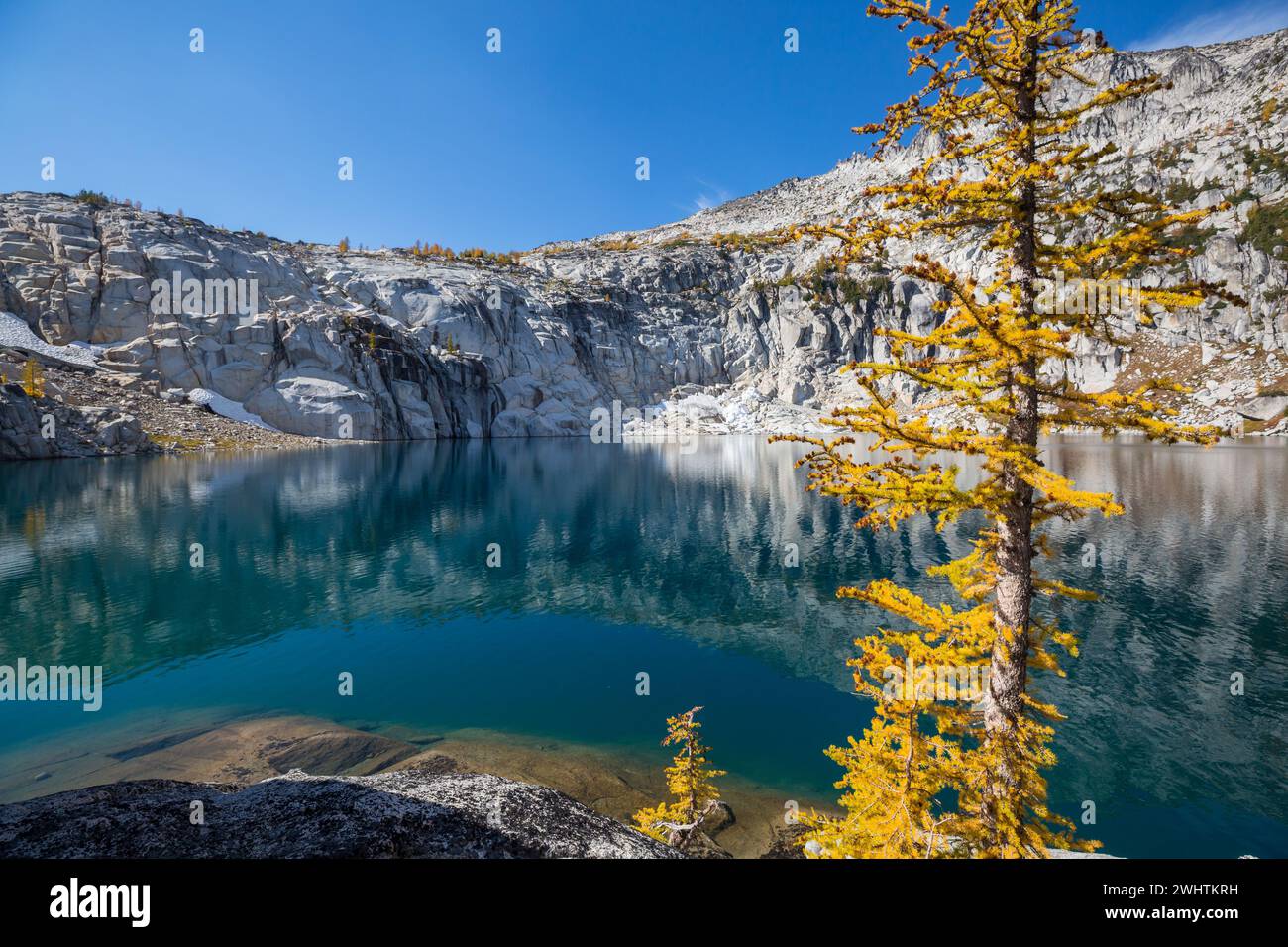 Der Lake Viviane in den Enchantments, Alpine Lakes Wilderness ...