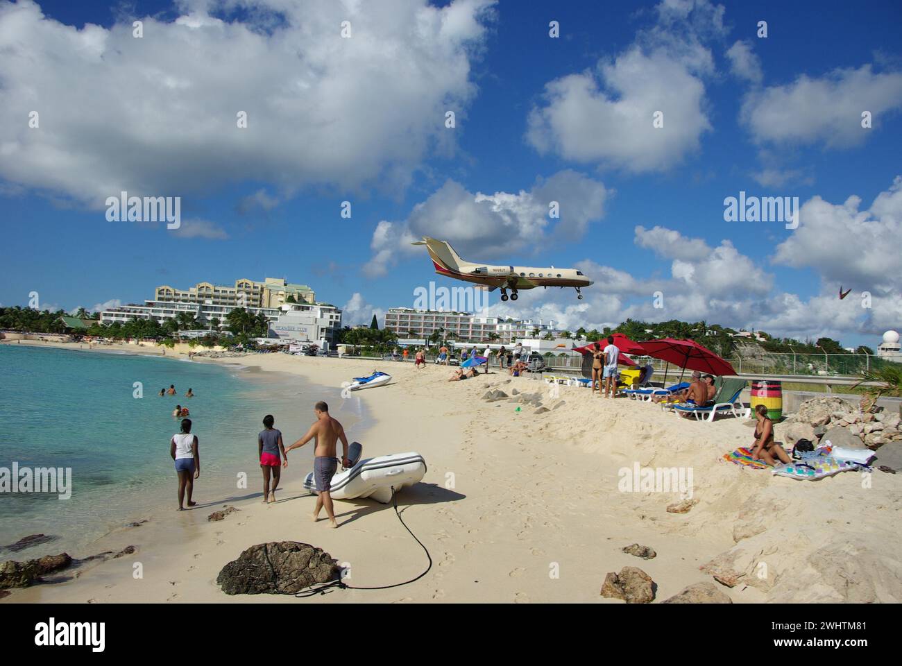 Caribbean, Guadeloupe, landing approach, aeroplane, passenger plane ...