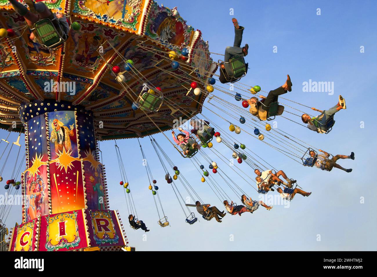 Munich Oktoberfest, chain carousel Stock Photo - Alamy