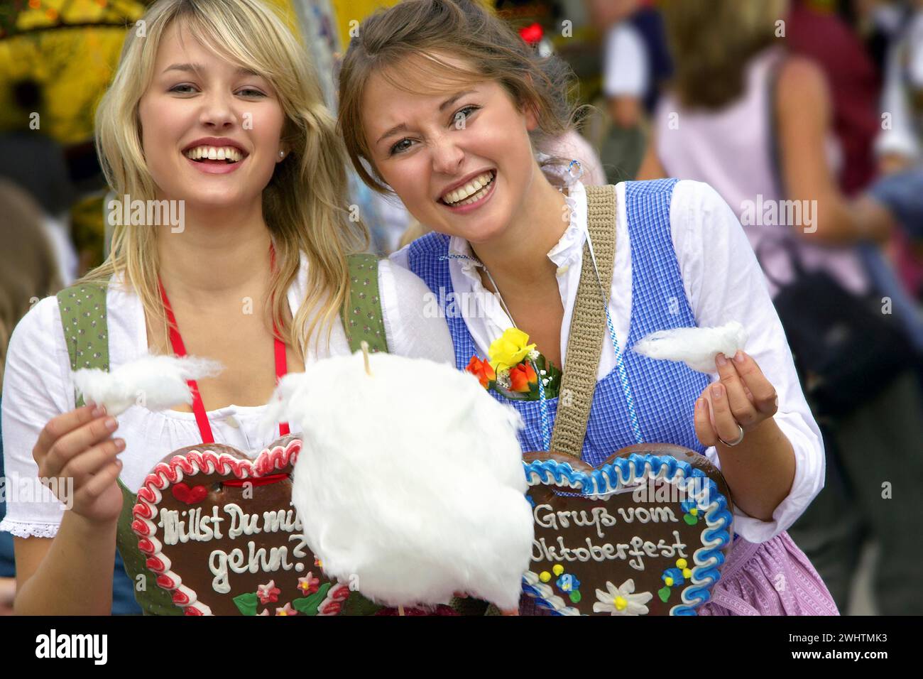 Oktoberfest girls hi-res stock photography and images - Alamy