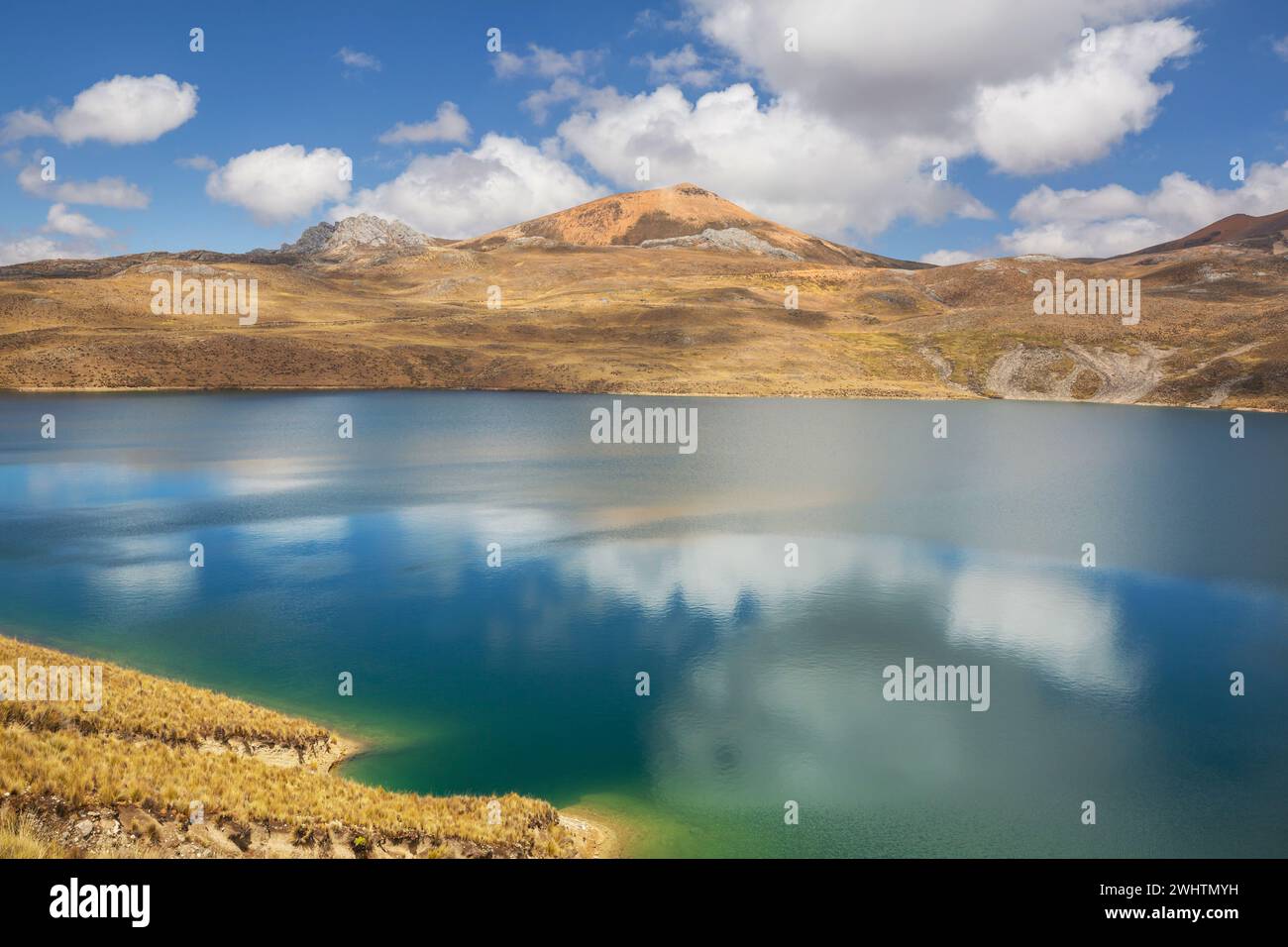 Hiking in the fantastic landscape of the Peruvian high mountain Andes ...