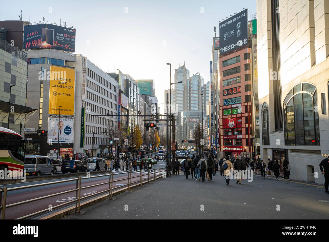 Tokyo japan overhead motion hi-res stock photography and images - Alamy