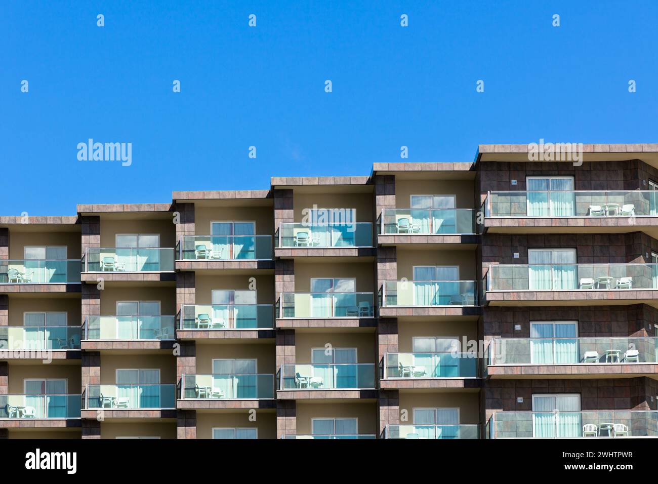 Facade residential multistory panel hi-res stock photography and images ...