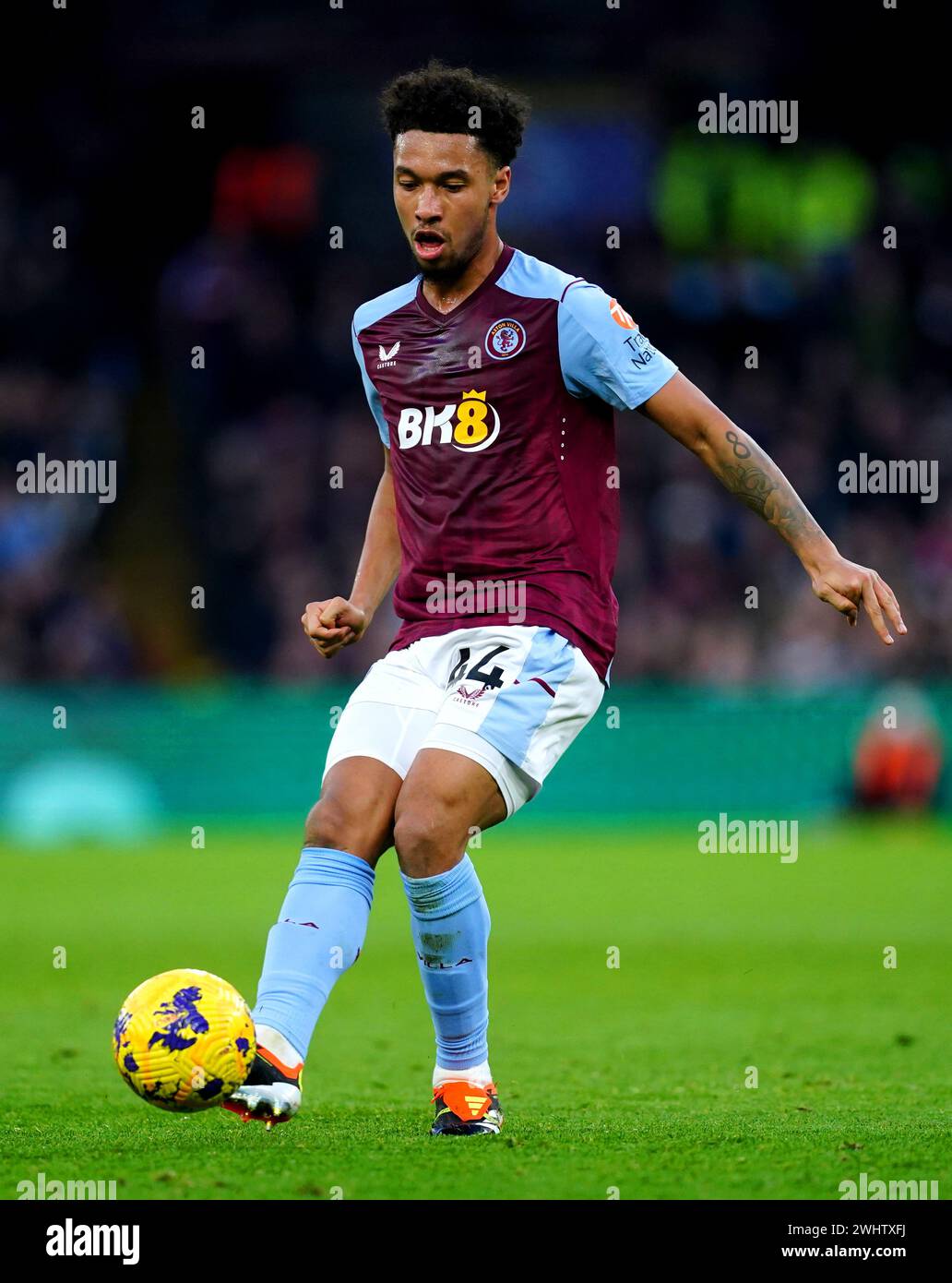 Aston Villa's Boubacar Kamara during the Premier League match at Villa ...