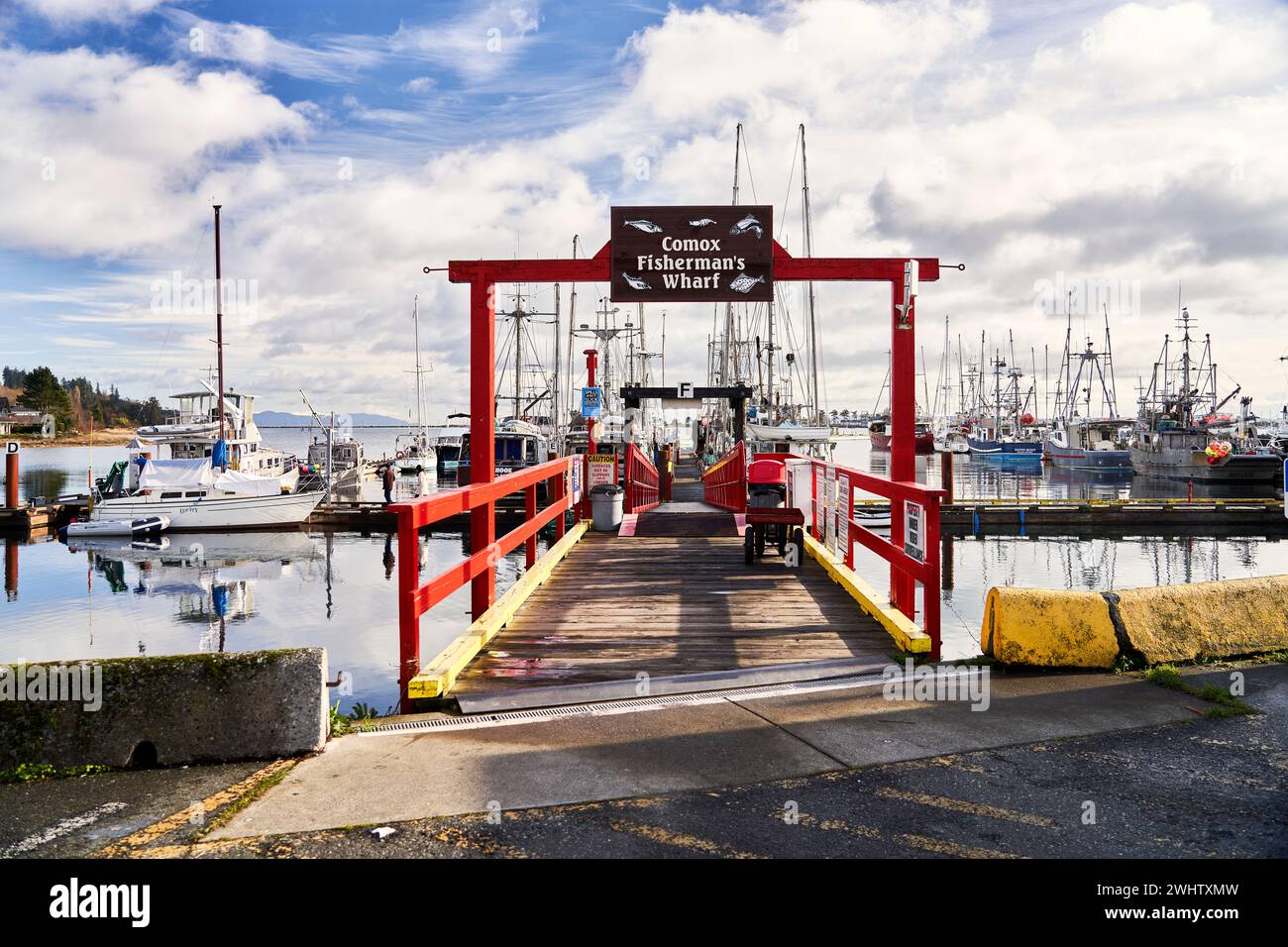 Comox fishermans wharf hi-res stock photography and images - Alamy