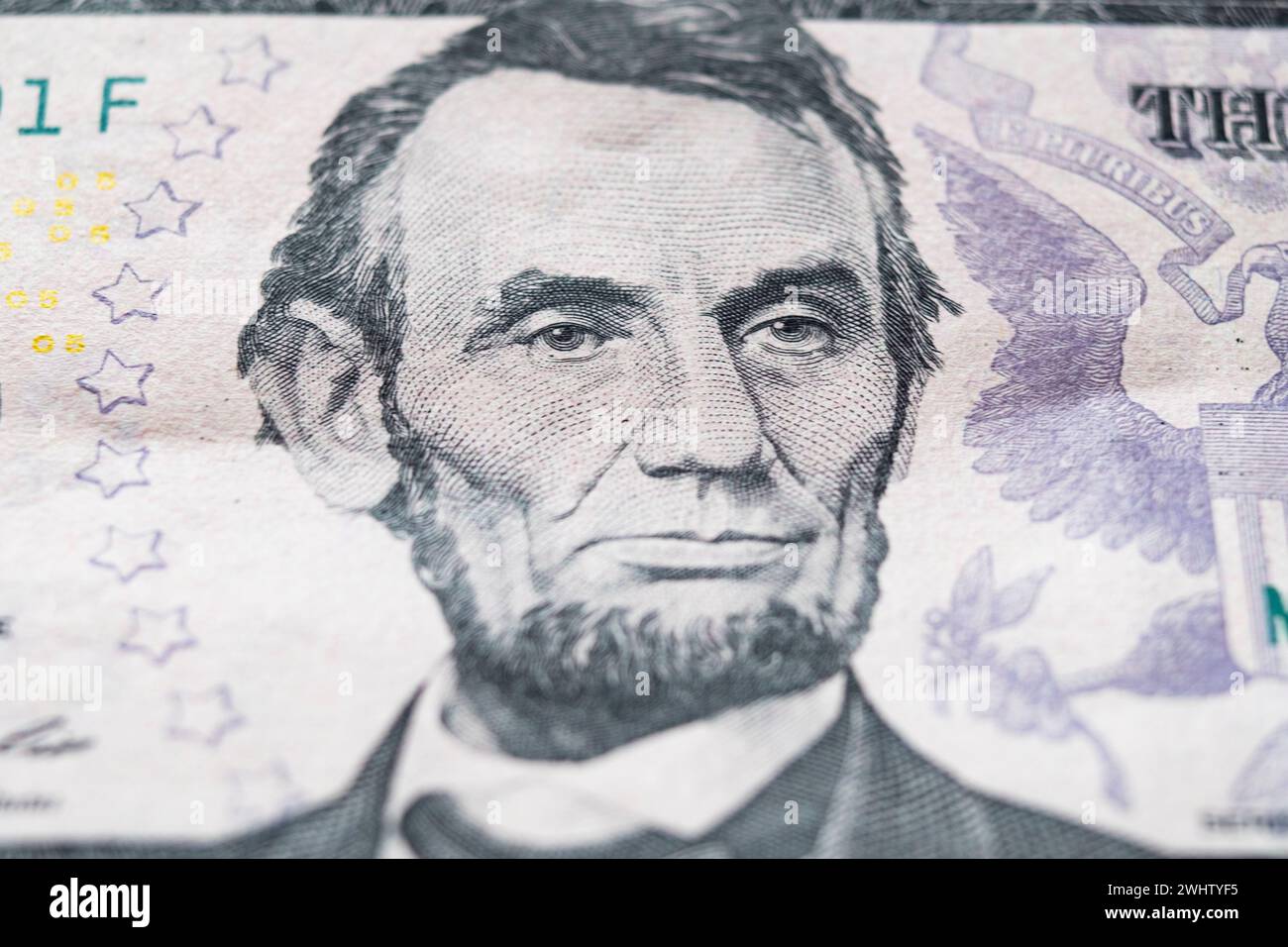 Abraham Lincoln portrait on 5 dollar bill extreme close-up Stock Photo ...