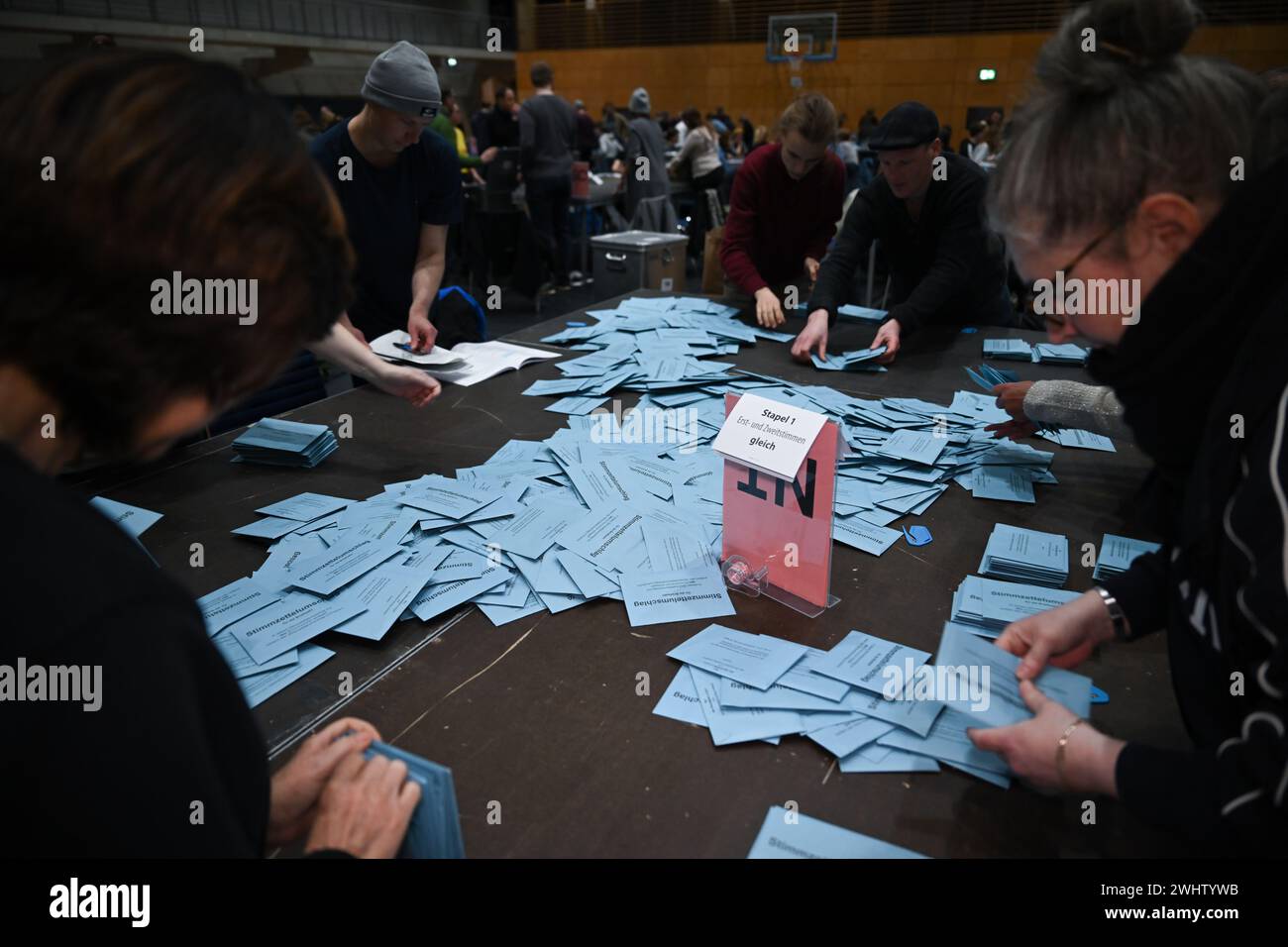 Berlin, Germany. 11th Feb, 2024. Polling assistants work during the ...