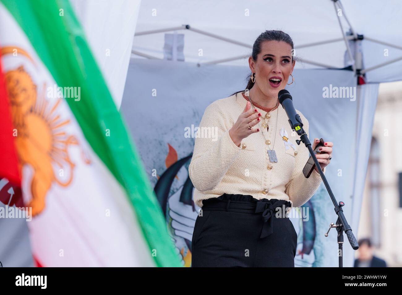 Rev hayley ace hi-res stock photography and images - Alamy