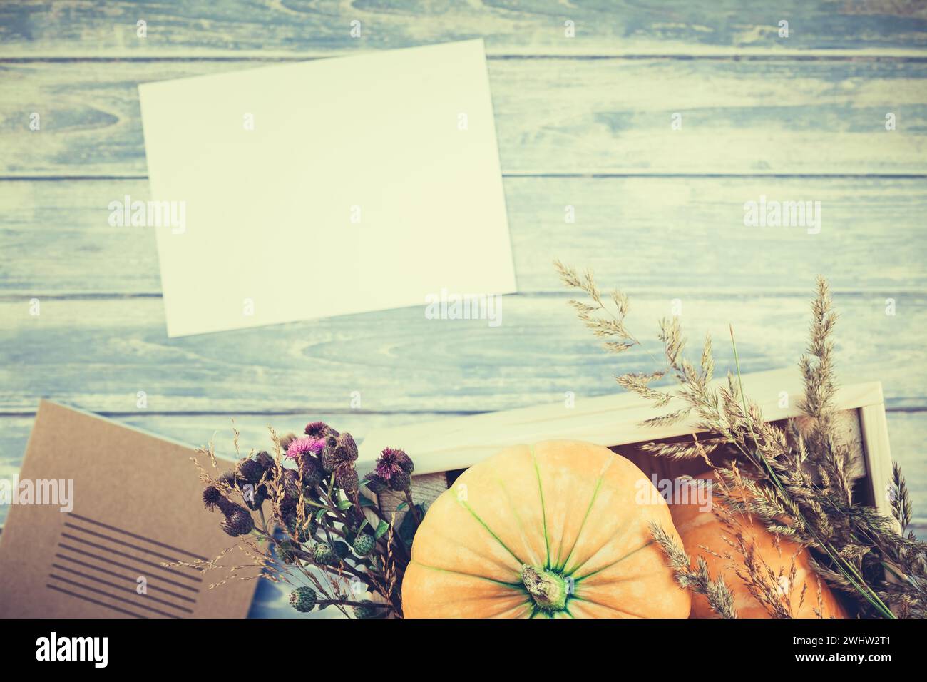 Empty letter hi-res stock photography and images - Alamy