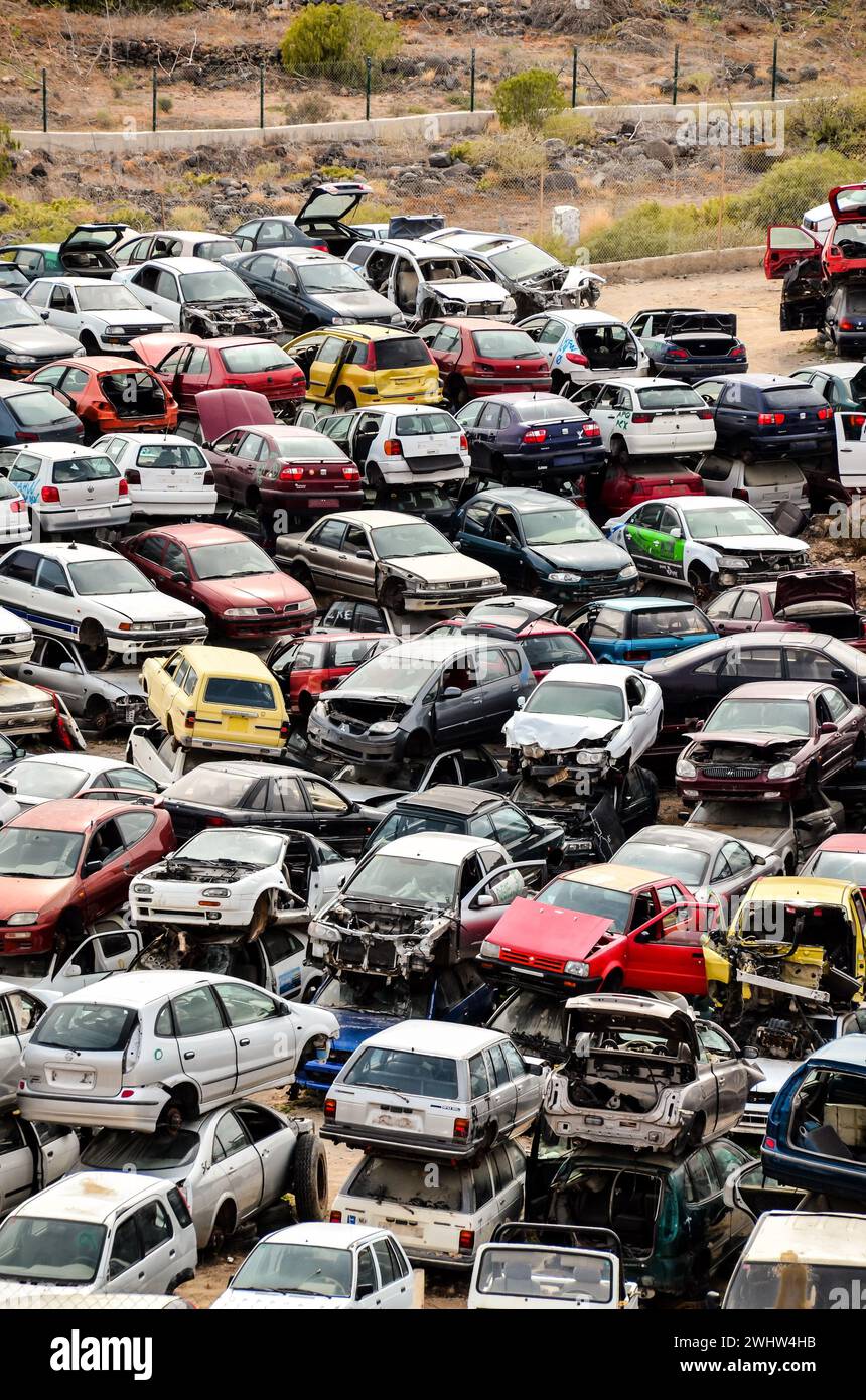 Old Junk Cars On Junkyard Stock Photo - Alamy