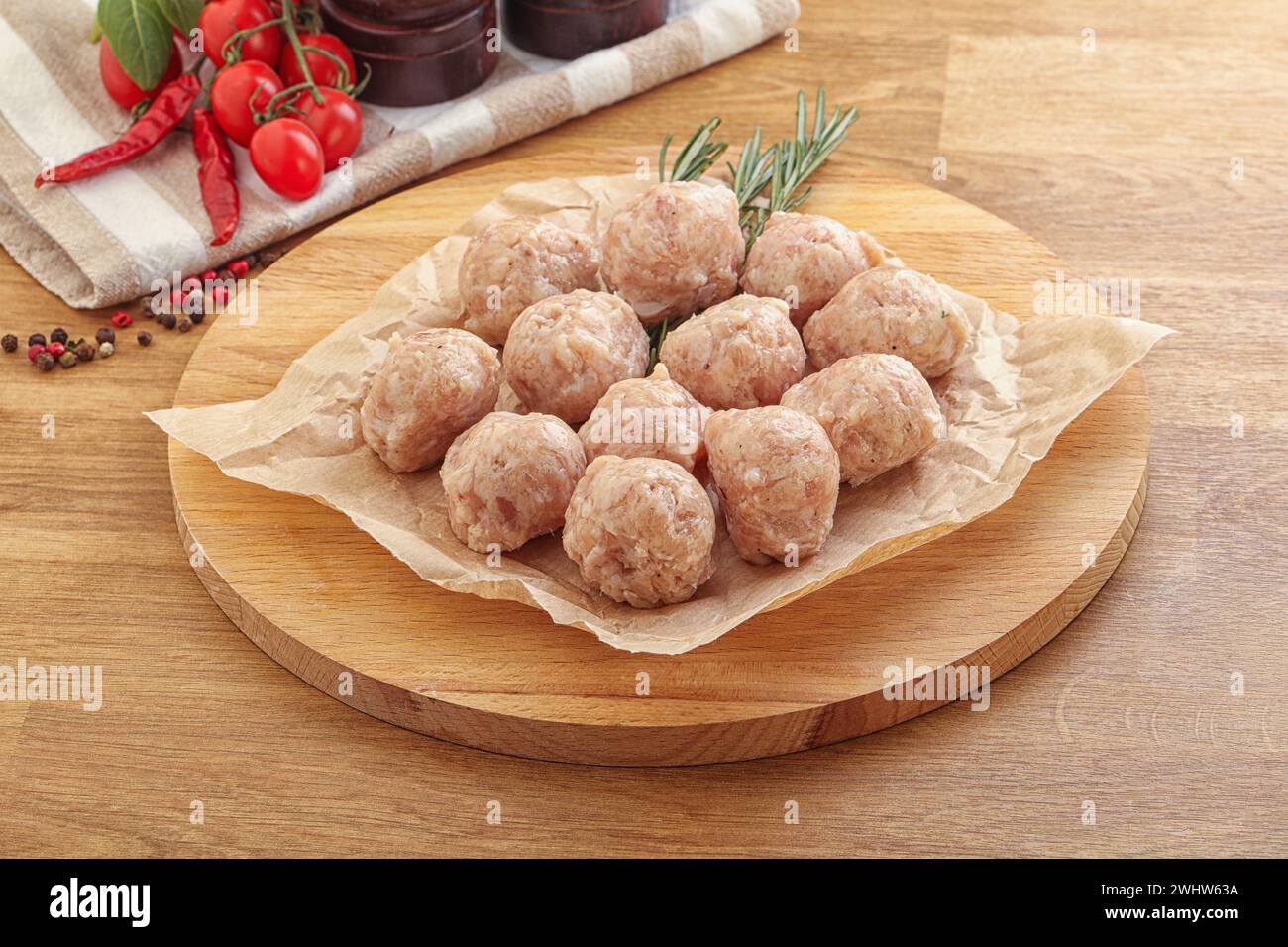 Raw natural chicken meatballs for cooking Stock Photo - Alamy