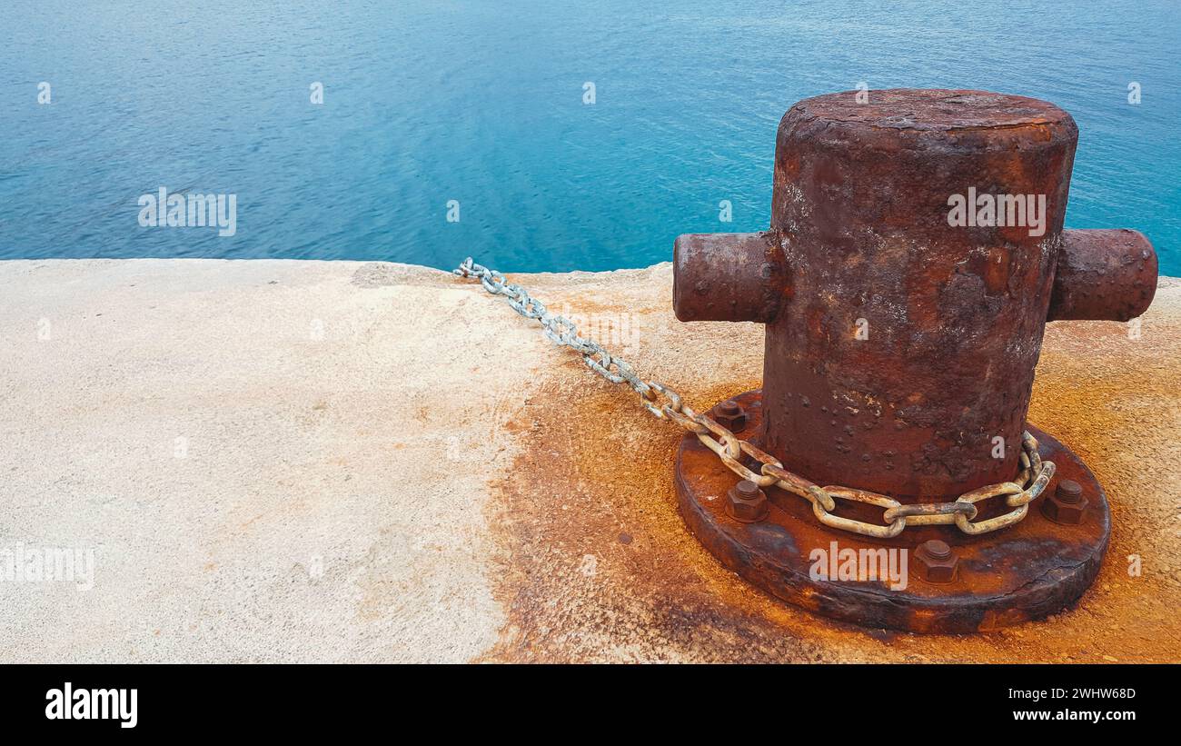 Old rusty steel bollard hi-res stock photography and images - Alamy