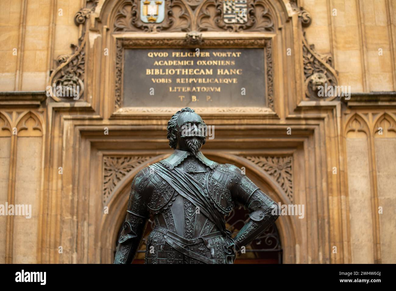 Bronze statue William Herbert Earl of Pembroke at the Bodleian Library ...