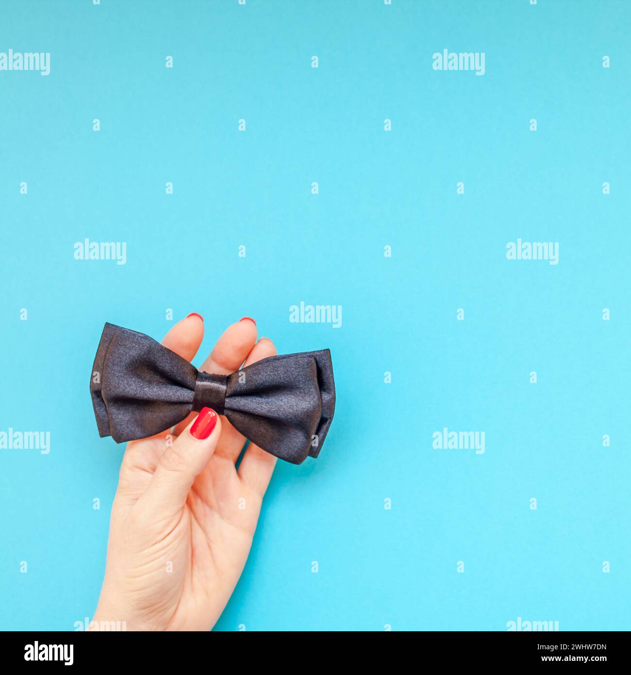 Tie woman hi-res stock photography and images - Alamy