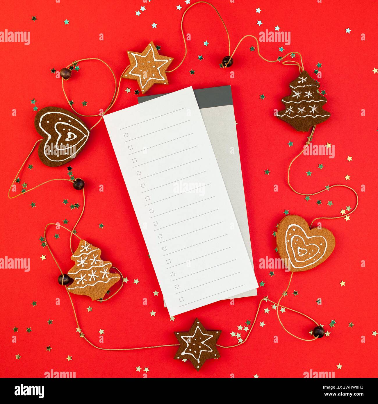 Christmas checklist planner mockup with glitter Stock Photo - Alamy