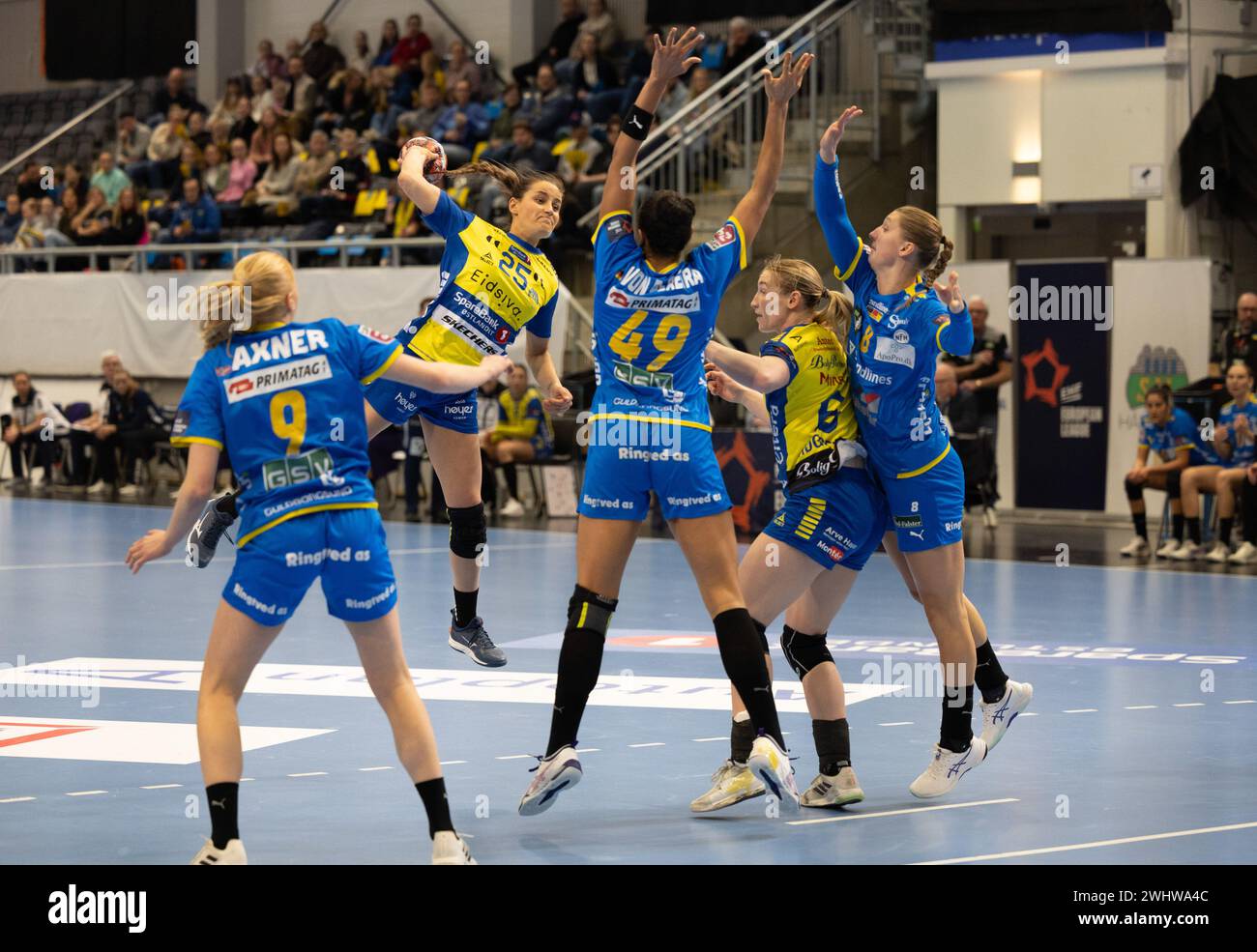 Hamar, Norway, February 11th 2024: Anniken Obaidli (25 Storhamar) takes ...