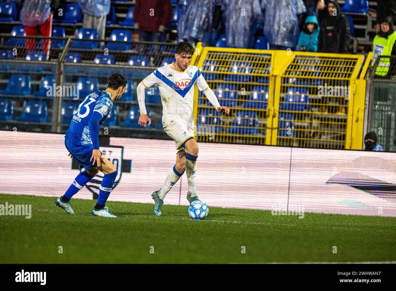 Como, Italy. 09th Feb, 2024. Lucas Da Cunha (Como 1907) and Gennaro ...