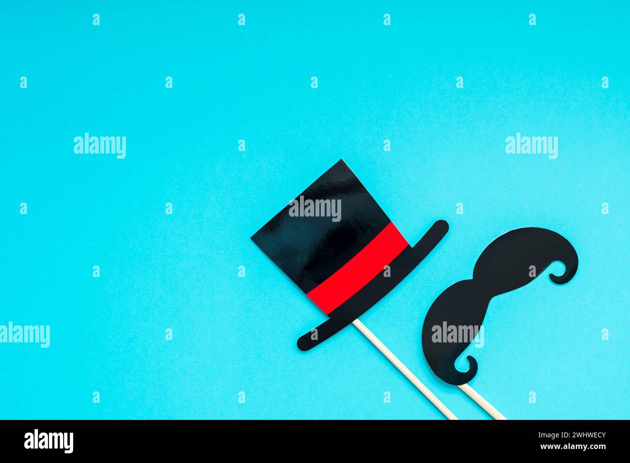 Creative flatlay overhead top view retro stylish black paper photo ...