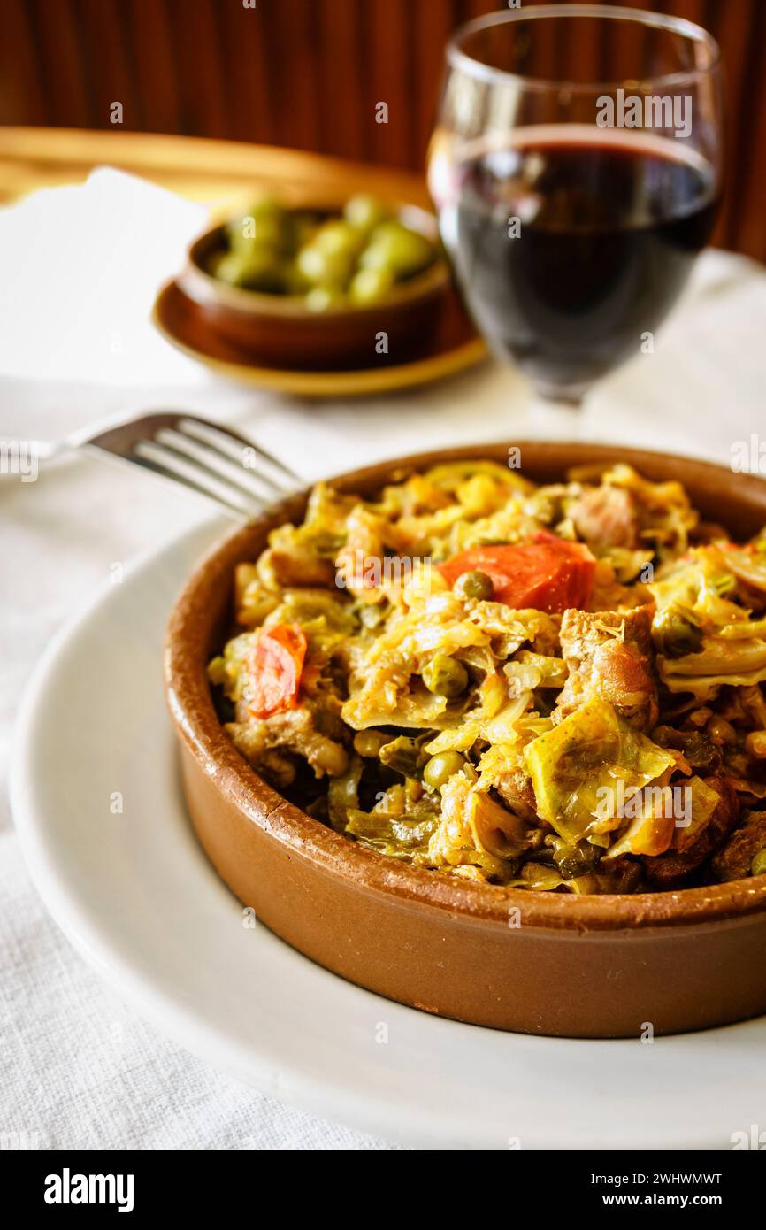 Plato artesanal hi-res stock photography and images - Alamy