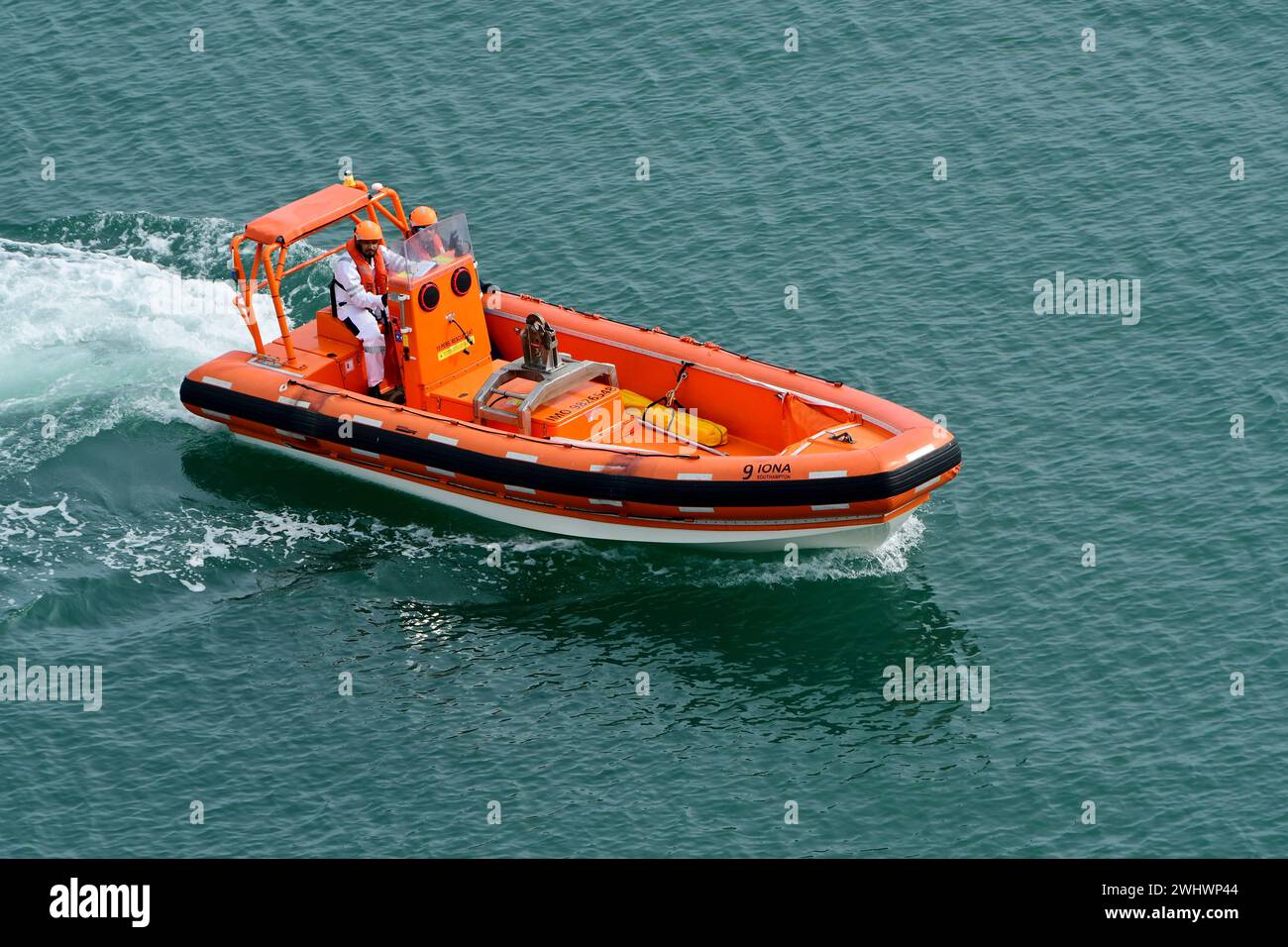 Small crew boats hi-res stock photography and images - Alamy