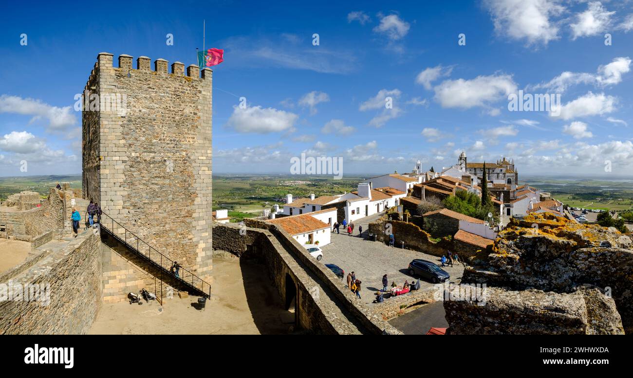 Castelo de Monsaraz Stock Photo - Alamy