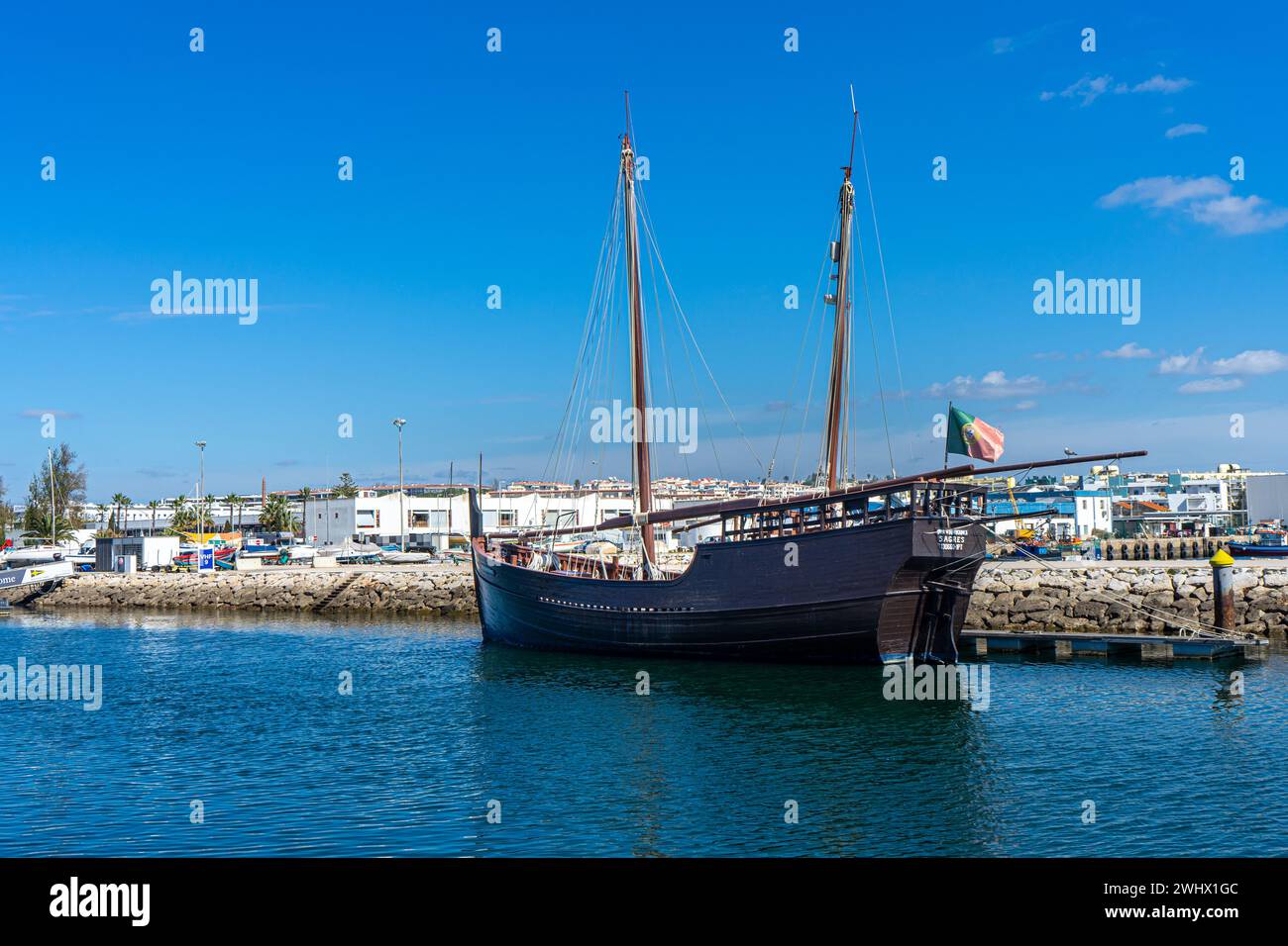 LAGOS, PORTUGAL - FERBUARY 28, 2023: Ships and boats in port in Lagos ...