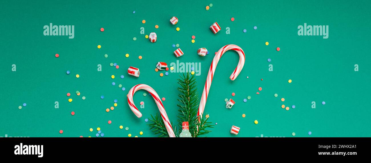 Christmas candy canes green hi-res stock photography and images - Alamy