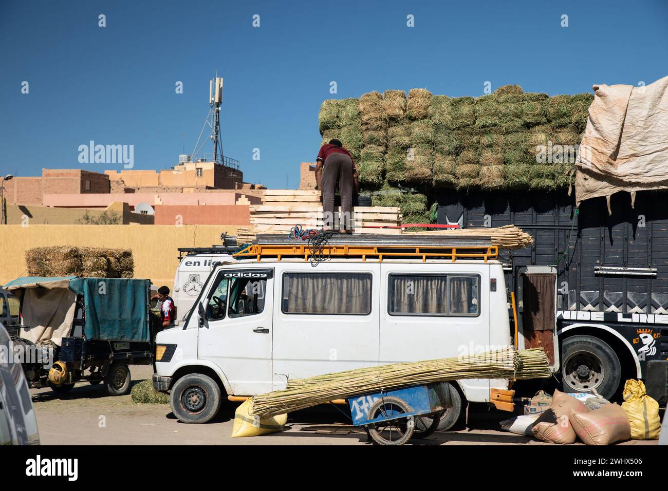 Markets en route to Marrakech, Morocco Stock Photo - Alamy