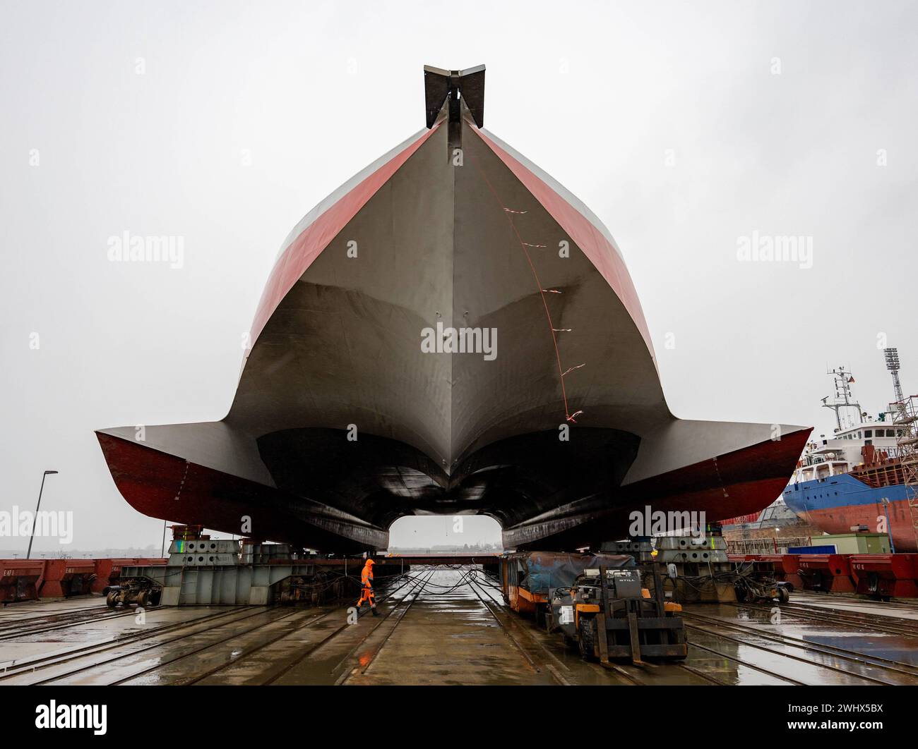 HighSpeed-Faehre in der Werft Die SKANE JET liegt auf dem Schiffslift ...