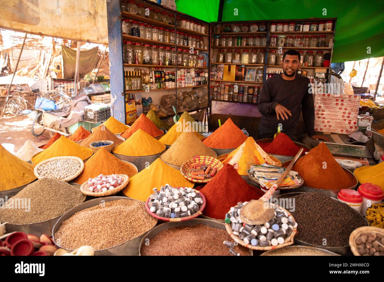 Markets en route to Marrakech, Morocco Stock Photo - Alamy