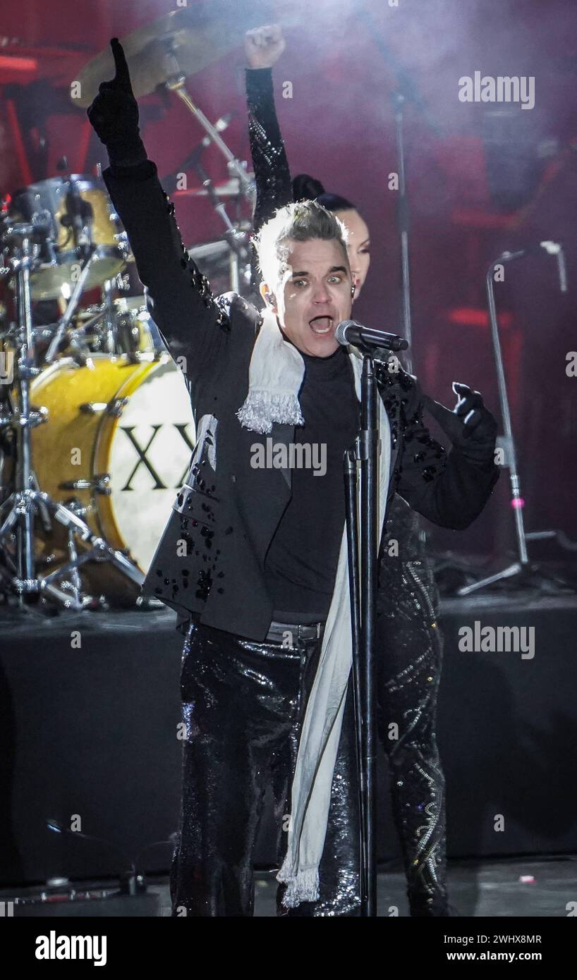 Hauser concert 2024 hi-res stock photography and images - Alamy