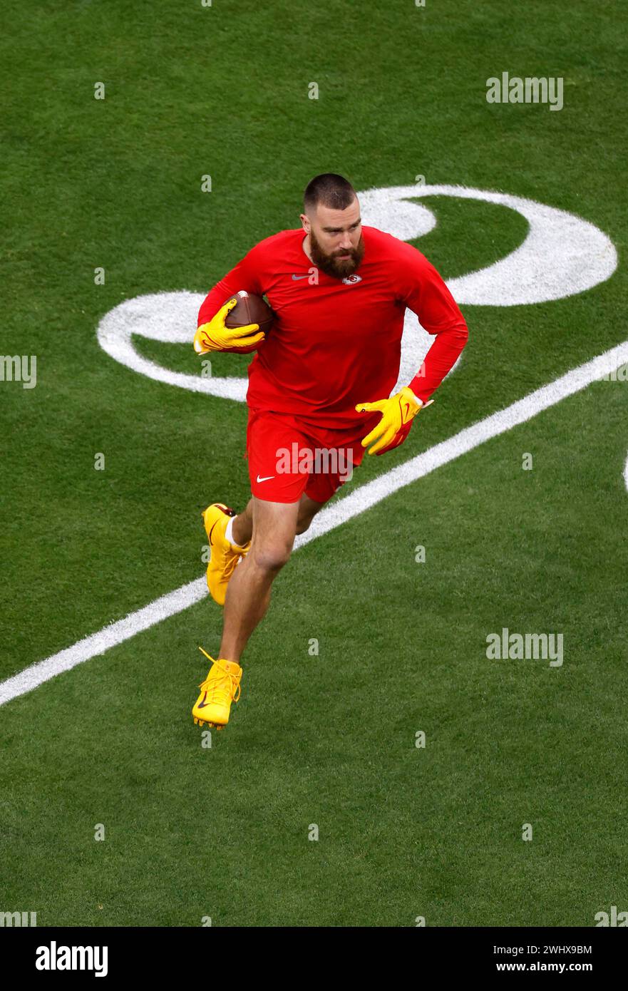 Kansas City Chiefs tight end Travis Kelce (87) prior to the NFL Super ...