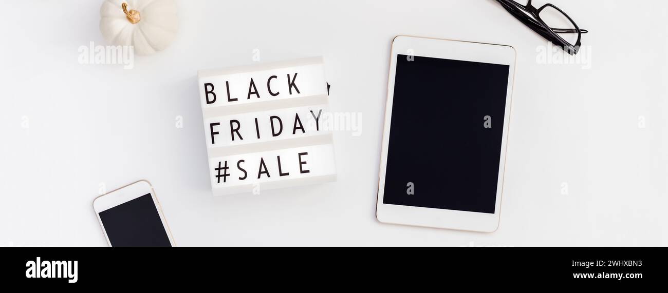 Black friday sale text hi-res stock photography and images - Alamy