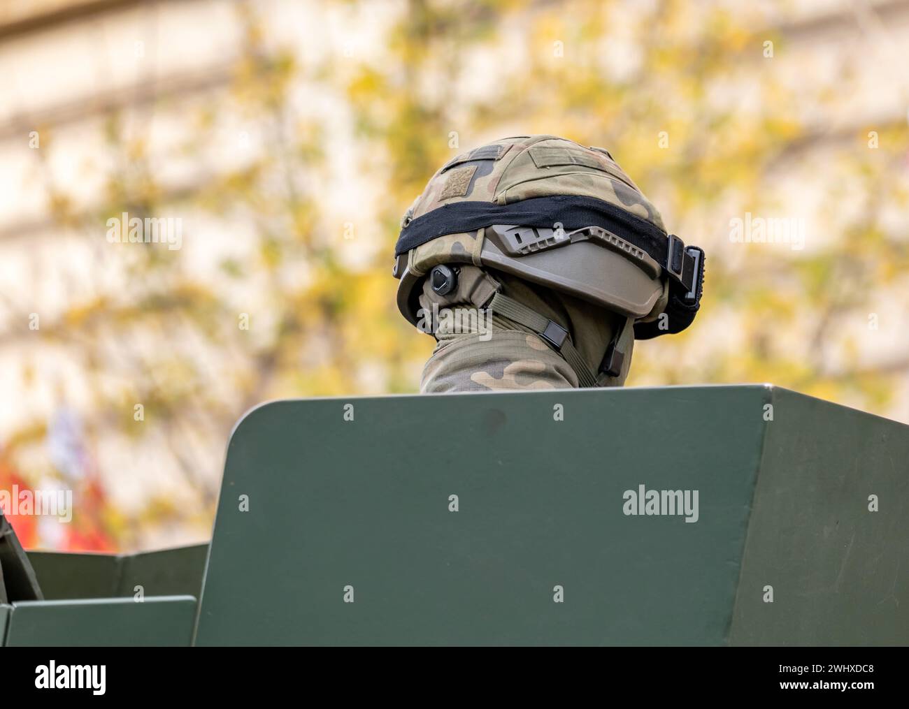 War conflict military head head shot hi-res stock photography and ...
