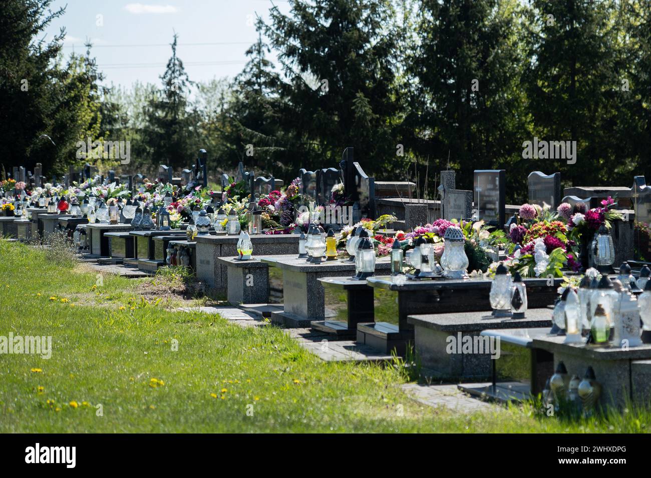 Simple ground setting hi-res stock photography and images - Alamy