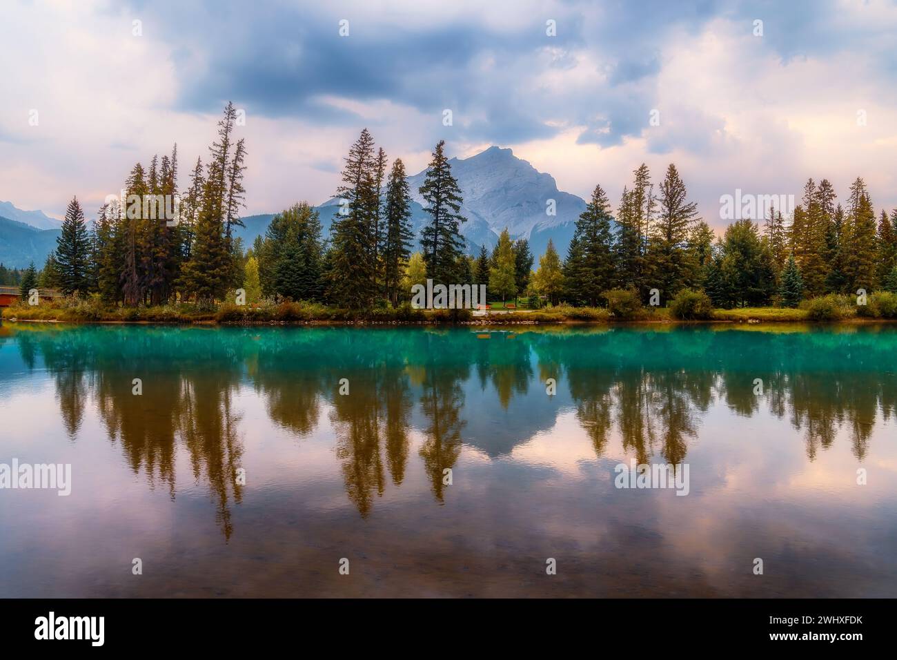 Panoramic banff hi-res stock photography and images - Alamy