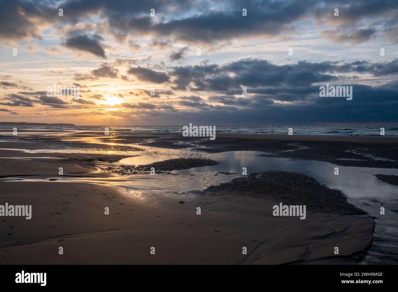 French beach hi-res stock photography and images - Alamy