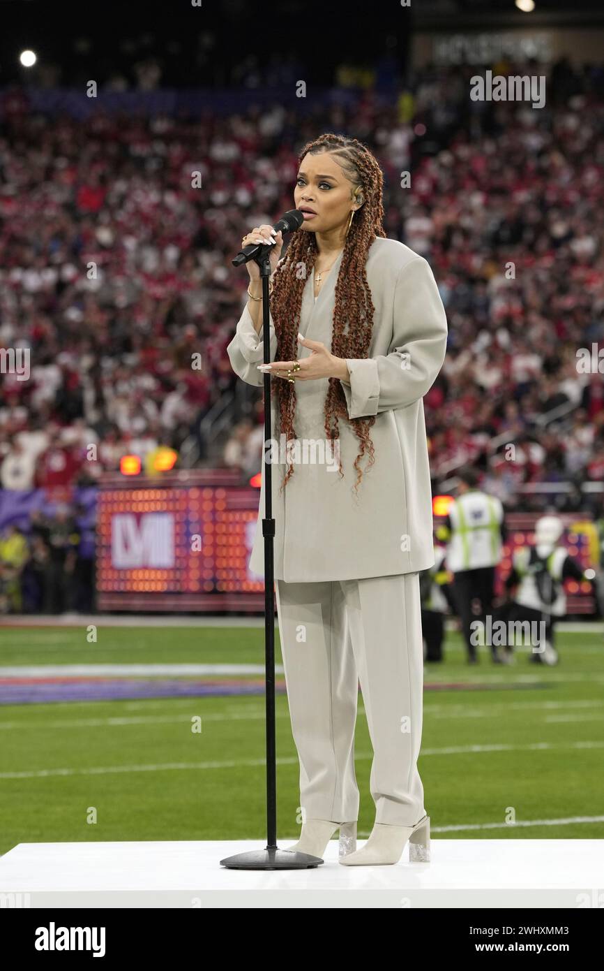 Andra Day Performs Andra Day Performs