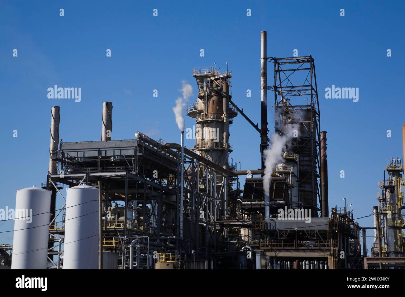 Montreal production facility hi-res stock photography and images - Alamy