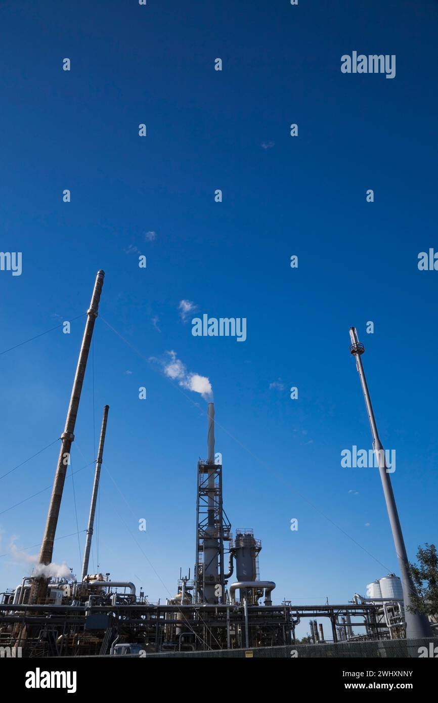 Montreal production facility hi-res stock photography and images - Alamy