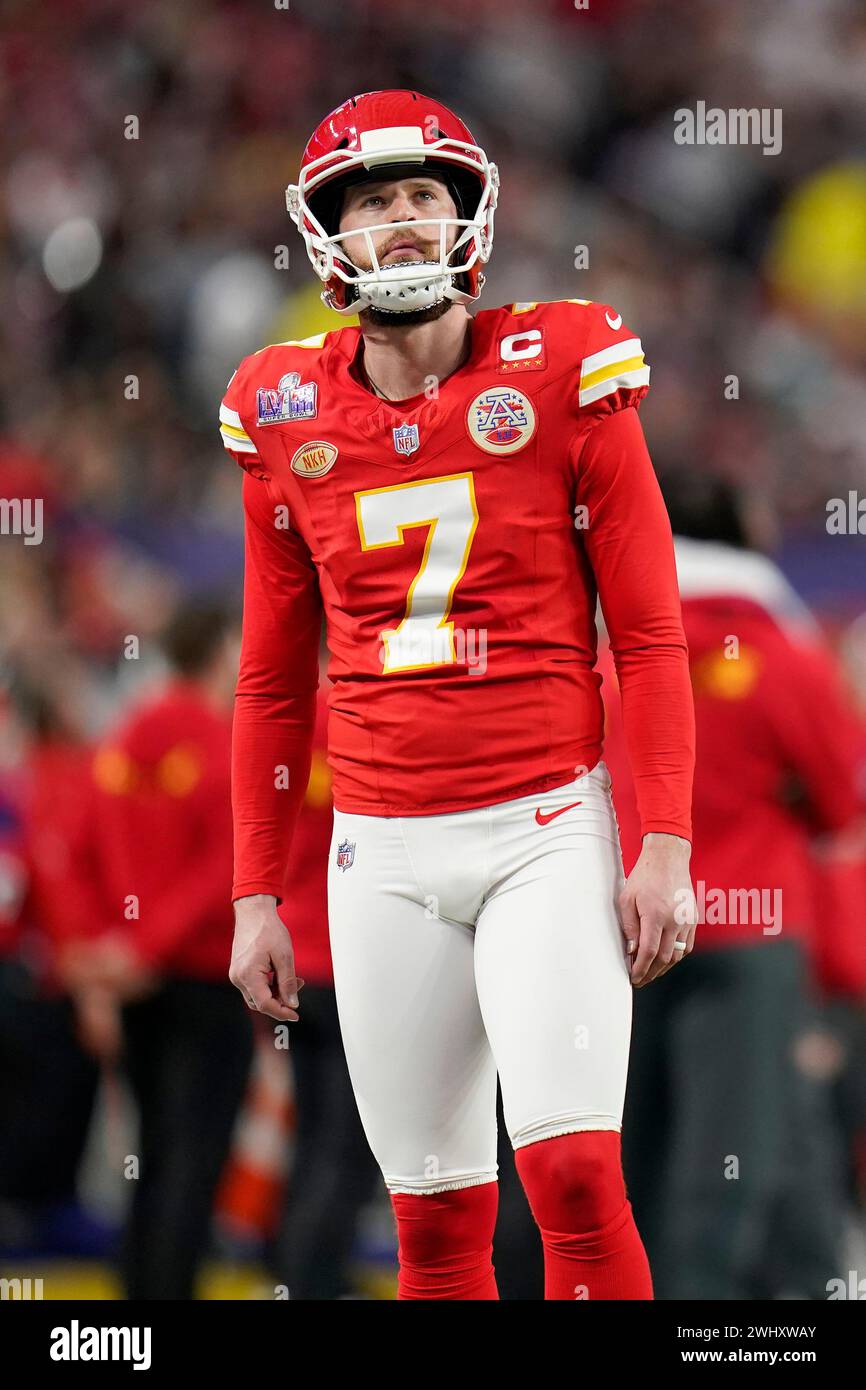 Kansas City Chiefs kicker Harrison Butker (7) looks up at the ...