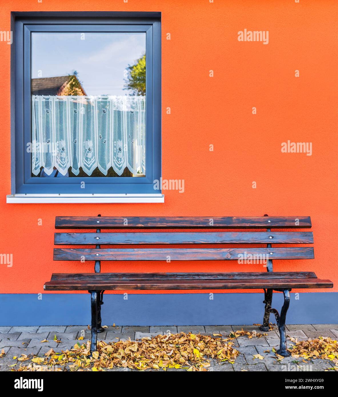 Front and bank hi-res stock photography and images - Alamy