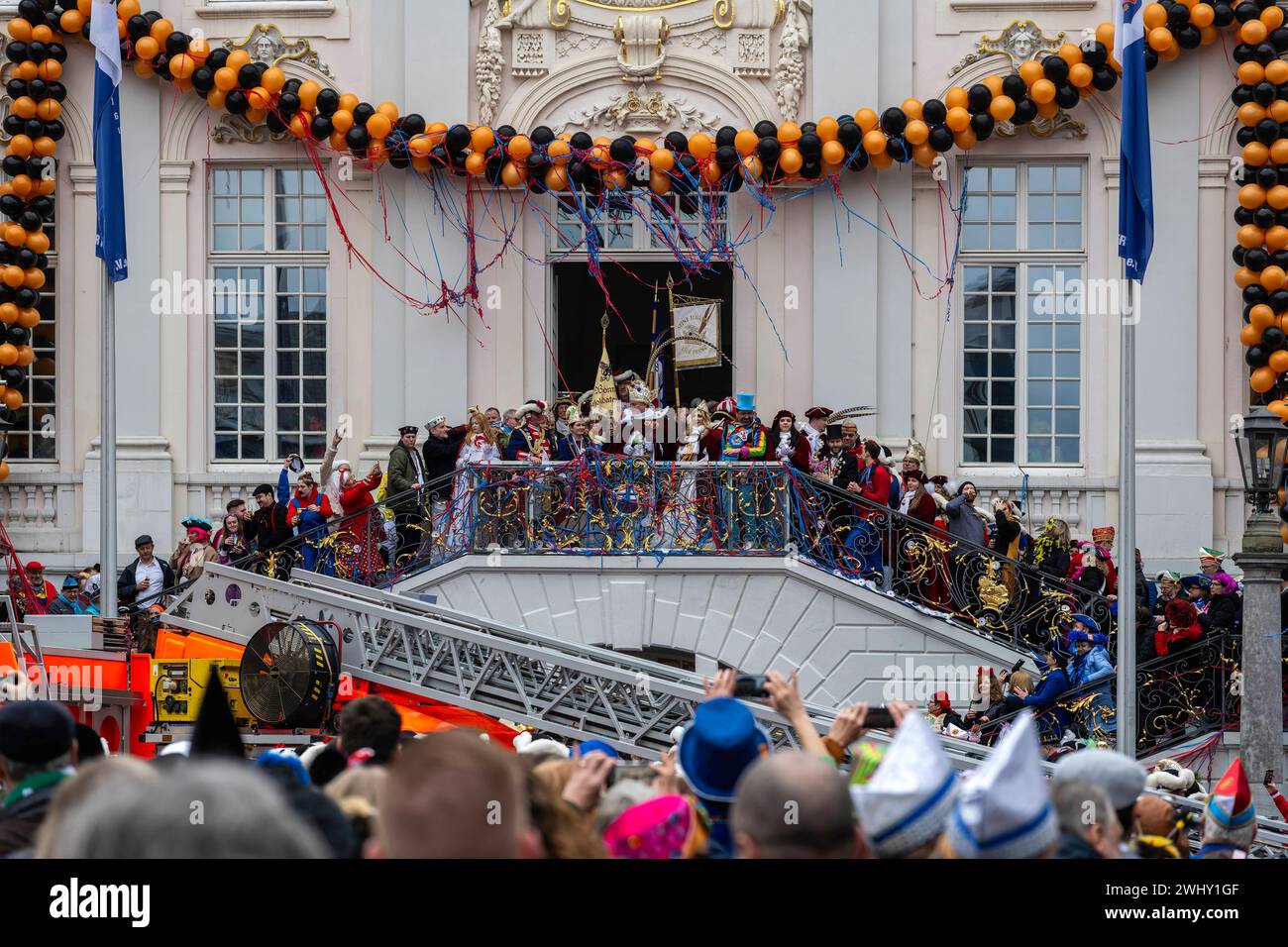 Defeated storming hi-res stock photography and images - Alamy