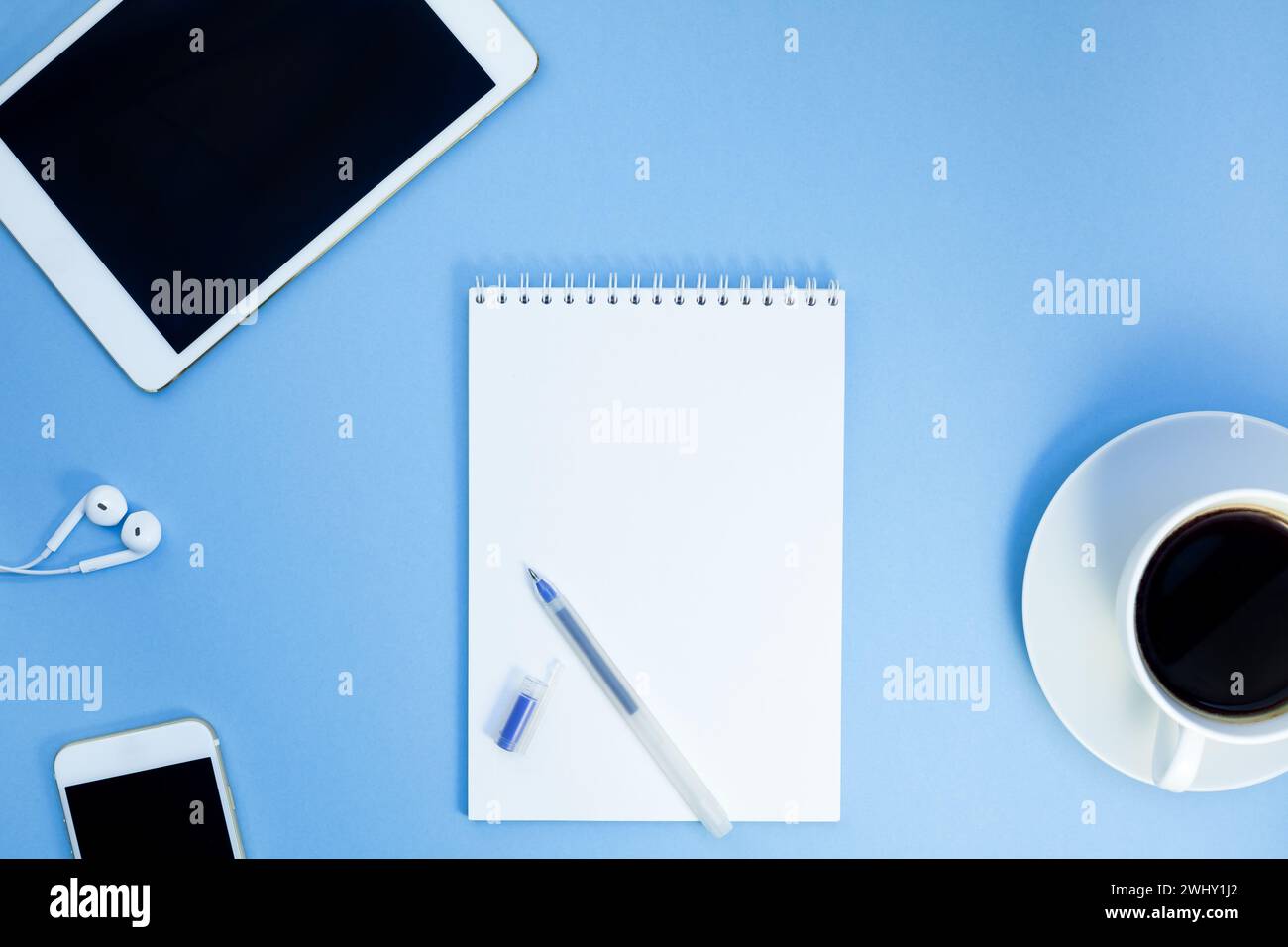 Photo workspace hi-res stock photography and images - Alamy