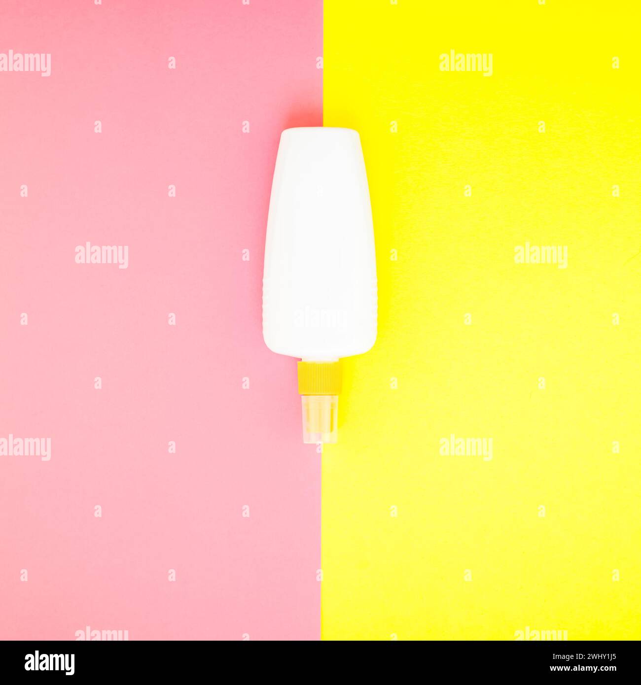 Bottle of sunscreen hi-res stock photography and images - Alamy